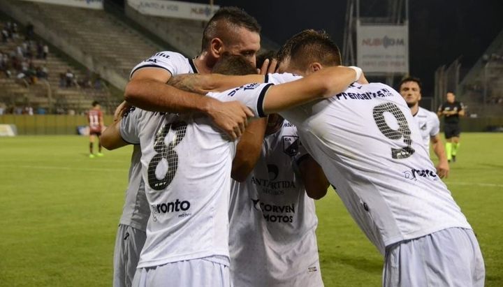 [FOTO] La inédita camiseta que usará Central Norte para la Copa Argentina